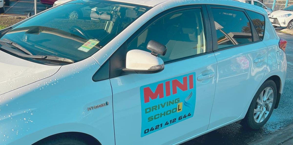 About Us - Mini Driving School